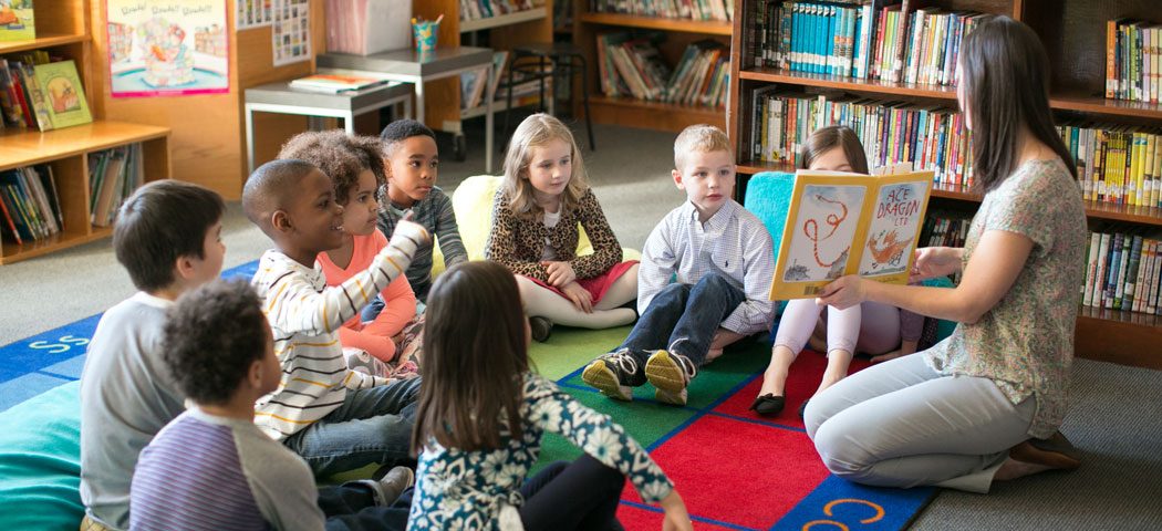 The teacher as reading coach: Relationship-building that motivates ...